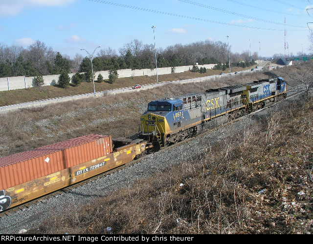 CSX 857